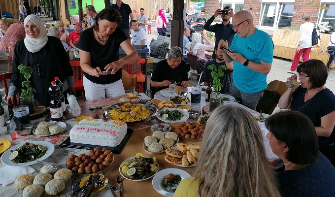 Bei „Prima Wetter“ in Cottbus: Zum muslimischen Familienfest - Kausa ...